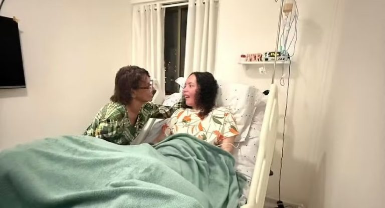 Irmã mostra 1ª foto de cantora gospel Amanda Wanessa na casa dos pais ...